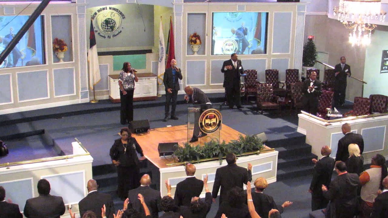 Family of Churches Fellowship Intl. in Worship - YouTube