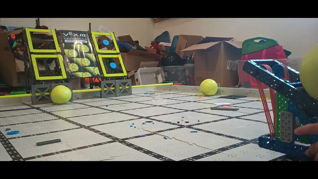 Into the high goal from the back wall | Vex IQ Rapid Relay - YouTube