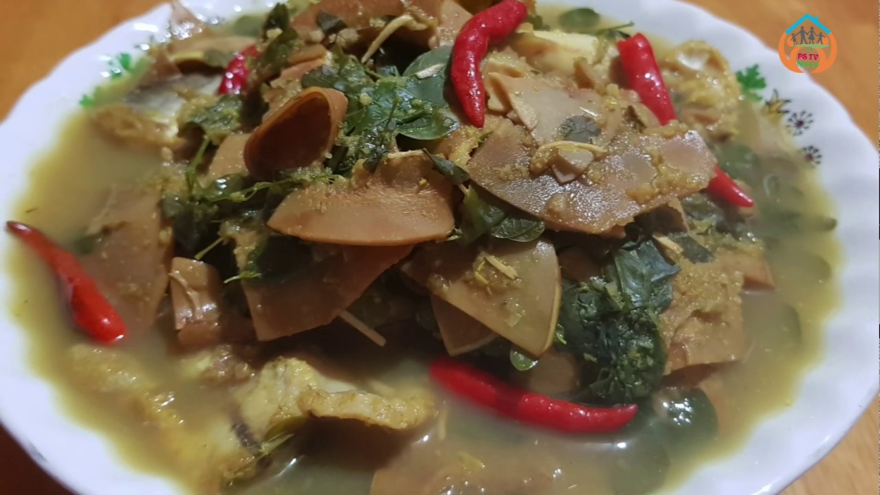 របៀបធ្វើសម្លកកូរត្នោតខ្មែរ-How to cook Soup khmer(Somlor Kokor Tnort ...