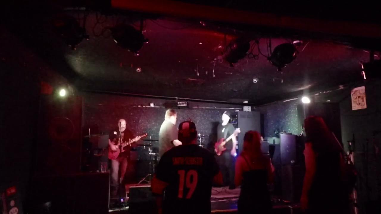 Fuzz Huzzi Live At The Bancroft 05072022 - YouTube