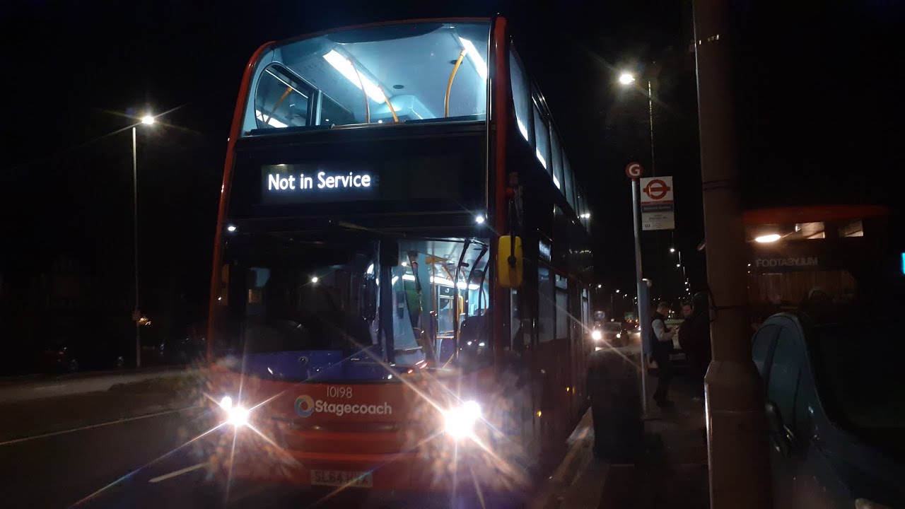 Short Journey on the Bus Route 122 - Forest Hill Station - Crystal ...