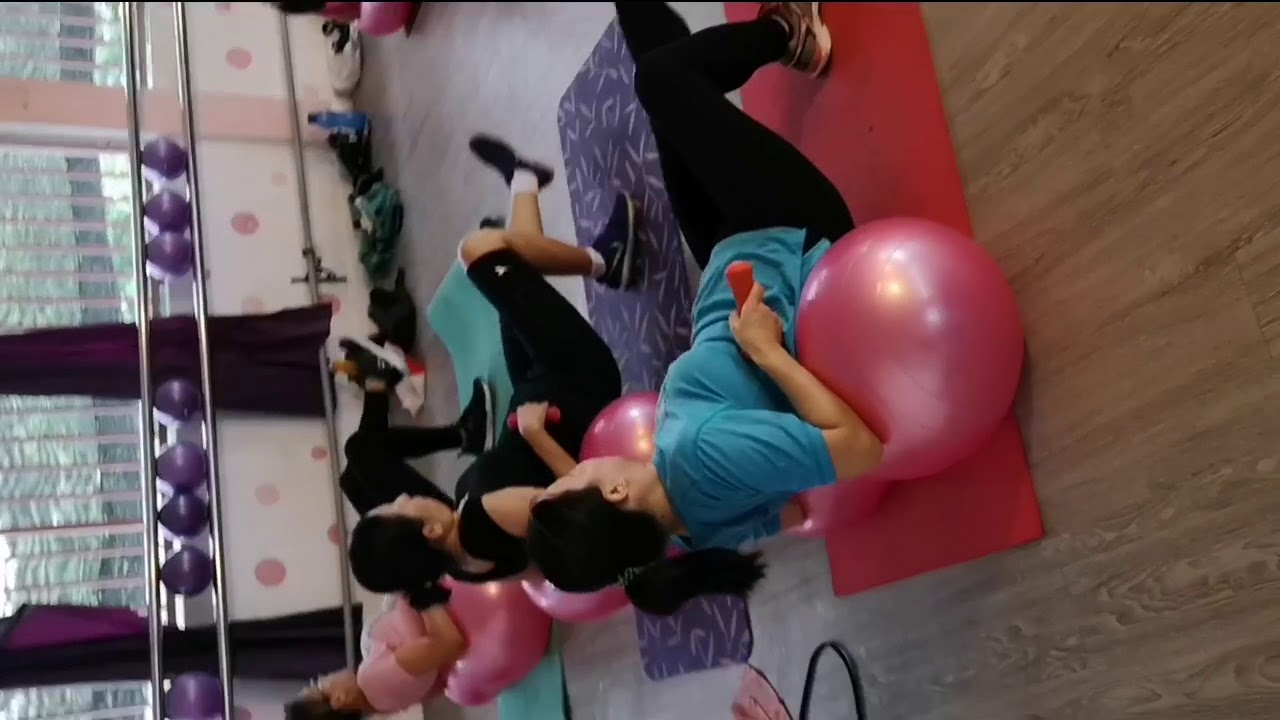 Fun WORKOUT with Dumbbell and Bean ball - YouTube