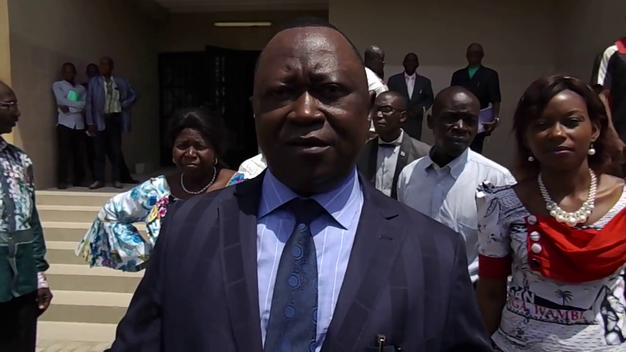 UNIKIS, RDC: Visite d'Alain Remy, ambassadeur de France - YouTube