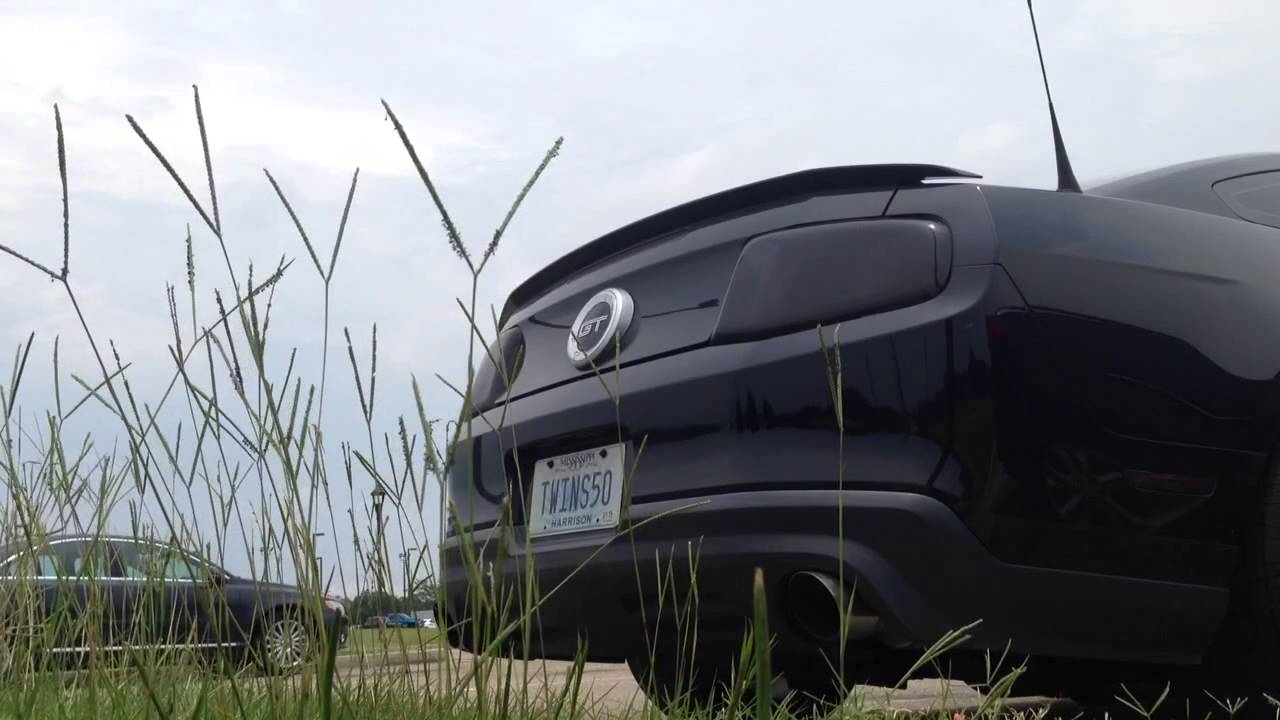 2011 mustang GT cutouts - YouTube