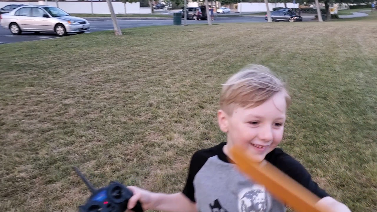 Flying an RC plane with my Daddy - YouTube