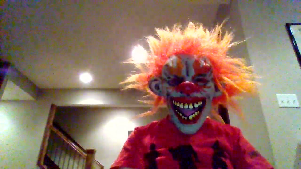 crepy clown sus mask - YouTube