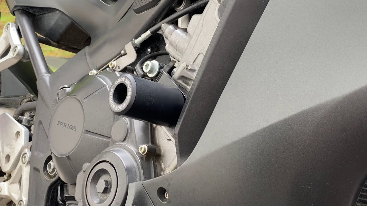 CBR650F Frame Sliders: Oggy Knobbs - YouTube