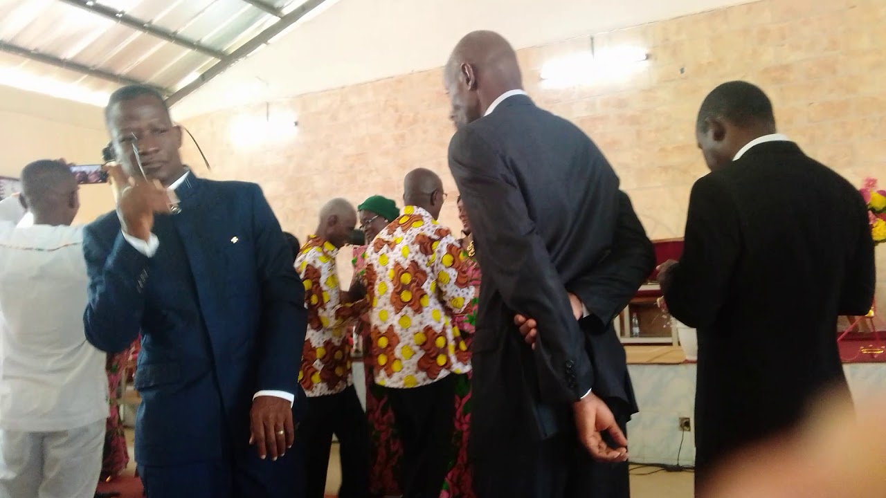 Cérémonie de consécration des Anciens, Diacres et Diaconesses à l ...