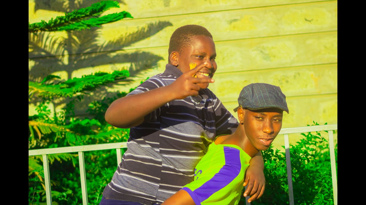 ZIGZAG COMEDY: zag asohokanye umwana kuri bonane - YouTube