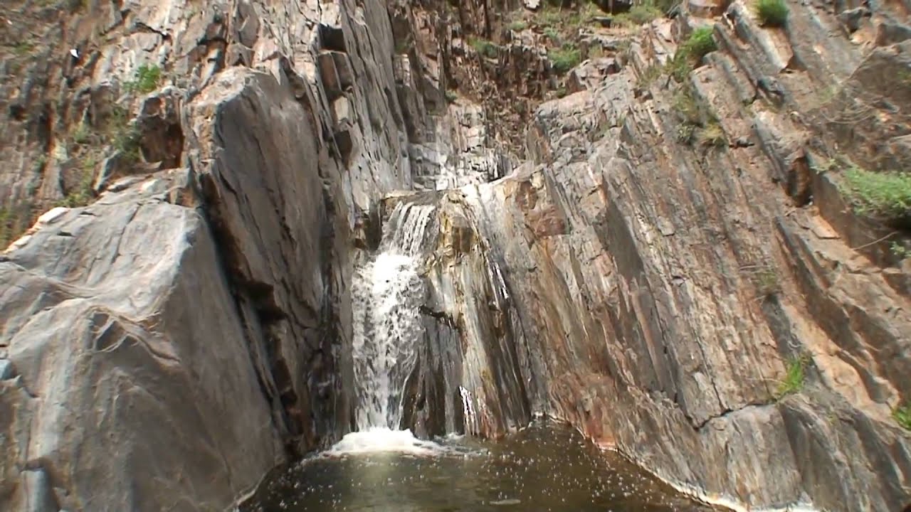 Small WaterFall Chariot Canyon near Julian - YouTube