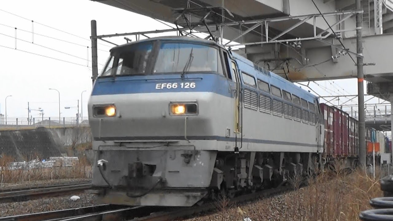 山陽本線 EF66 126牽引2077レ ジョイント音 - YouTube