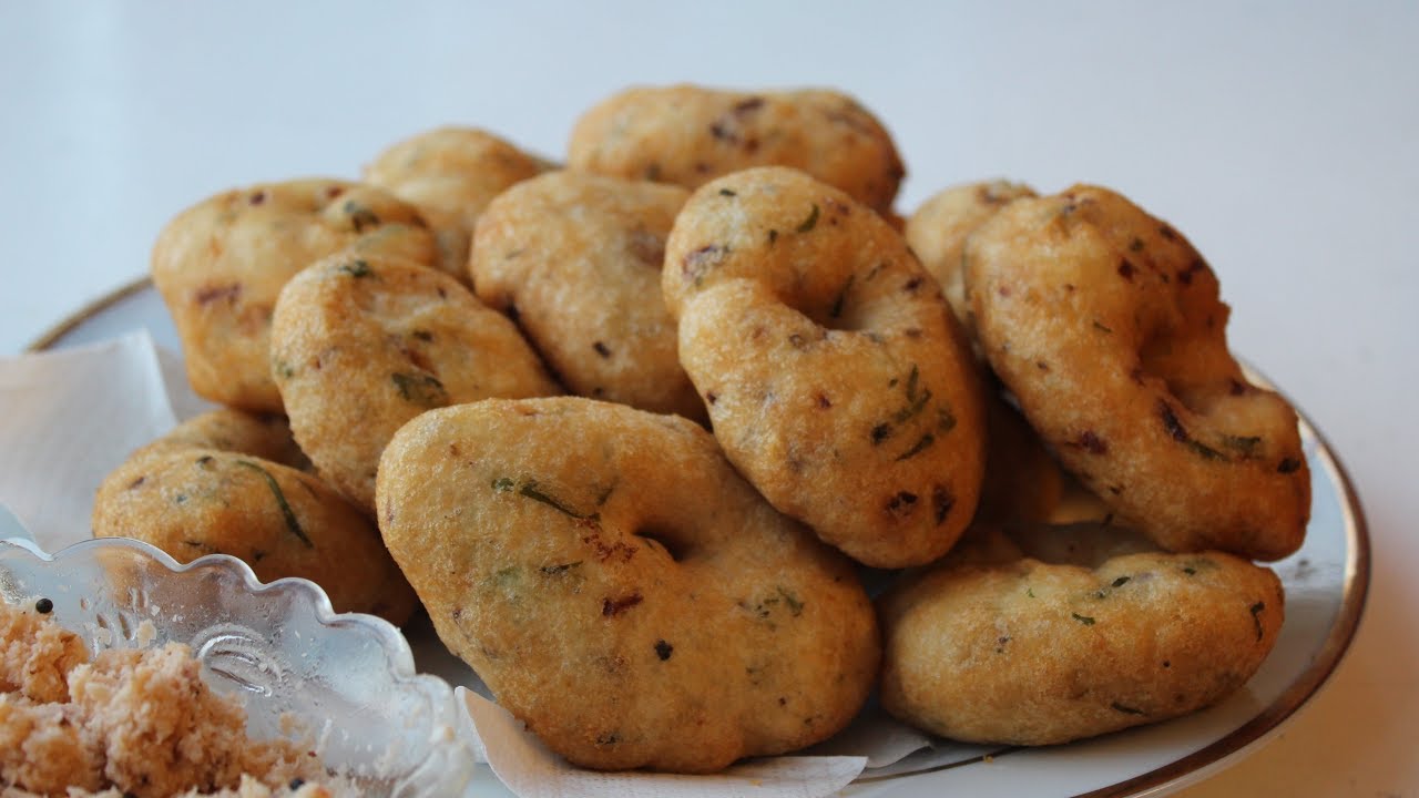 Medu Vada Recipe | Ulundu Vadai Recipe | How to make Medu Vada at home ...