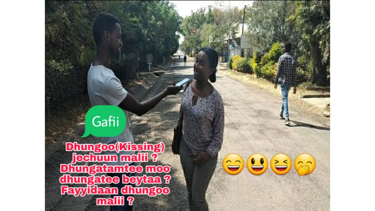 Kissing_jechuun_malii? - YouTube