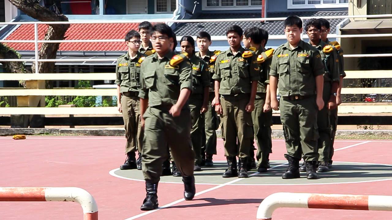 Camp Perdana SMKSU 2012 Marching 1st place (RELA) - YouTube