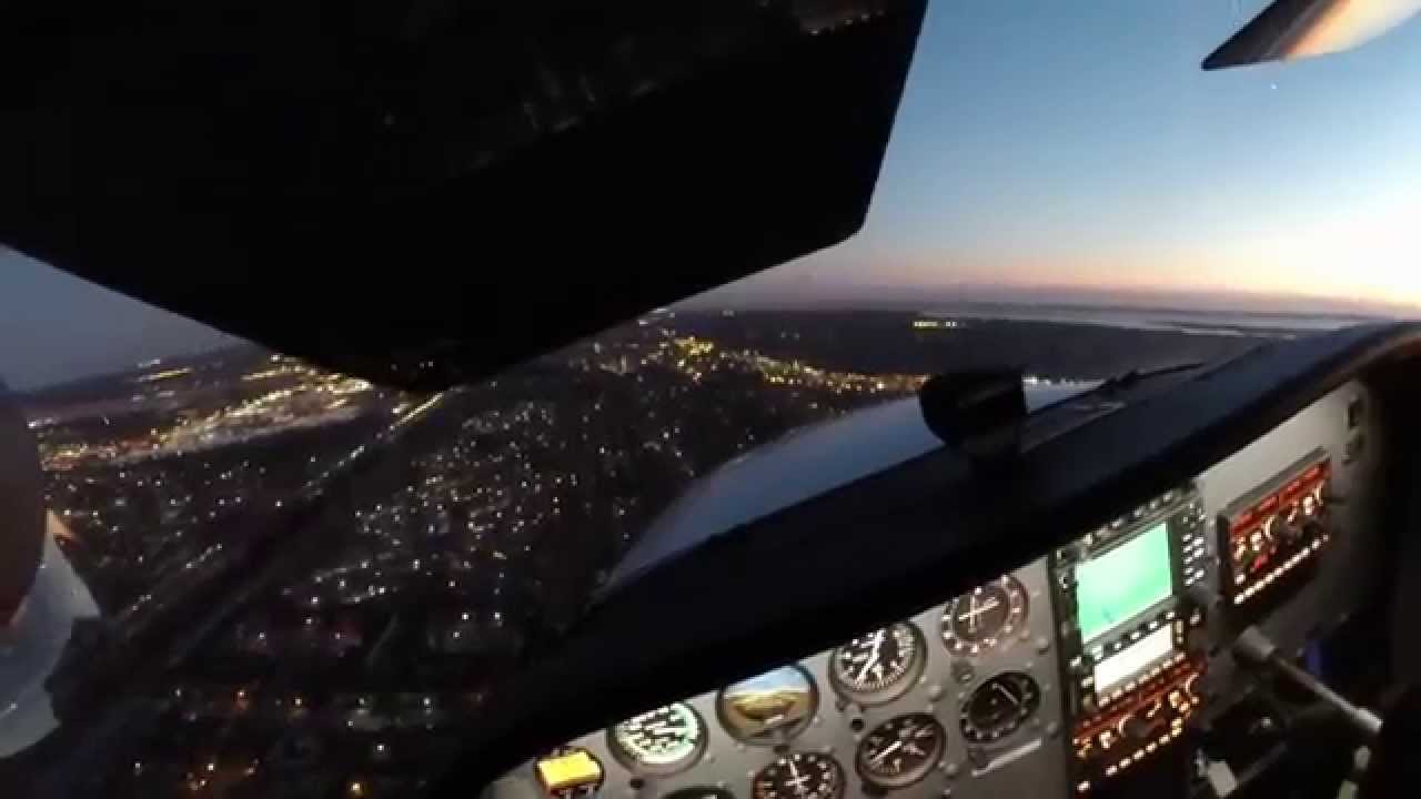 Cessna 172 Approach and Landing Newport News - YouTube