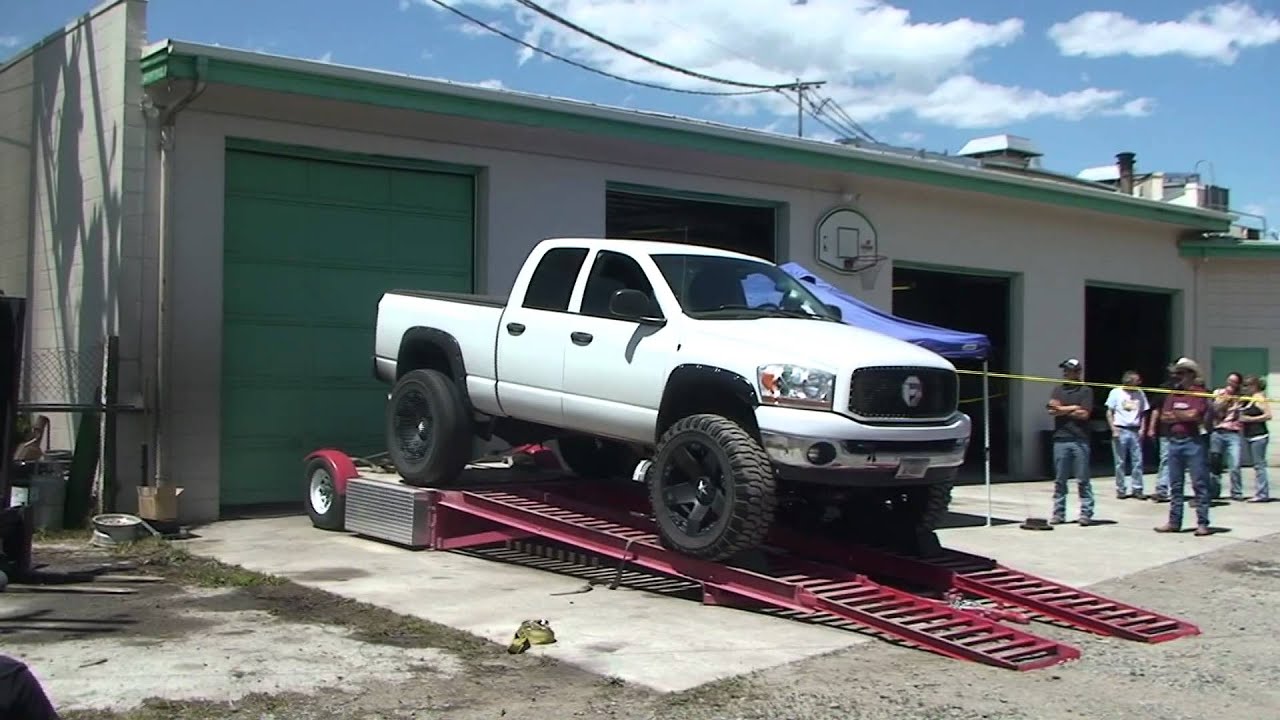 Compound Turbo 06 Cummins GOS Dyno Day 2011 - YouTube