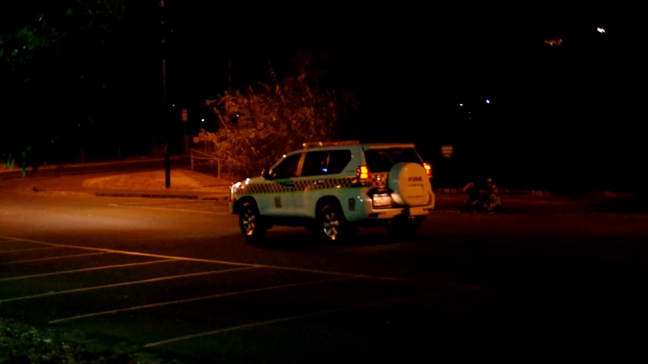 CFA FCV & Tanker - New LED flash pattern - YouTube