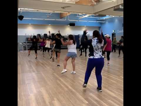 Zumba with Karen (Mueve tu Pompi)
