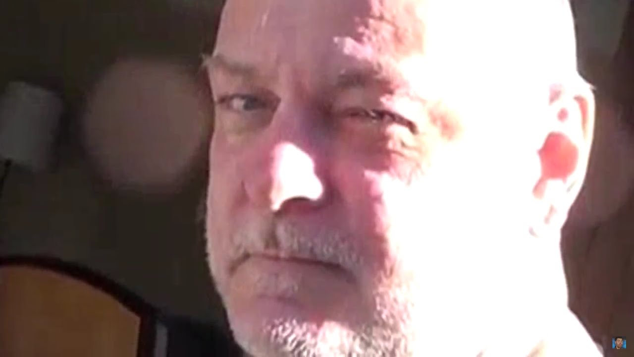 Papanomaly falls into pool - YouTube