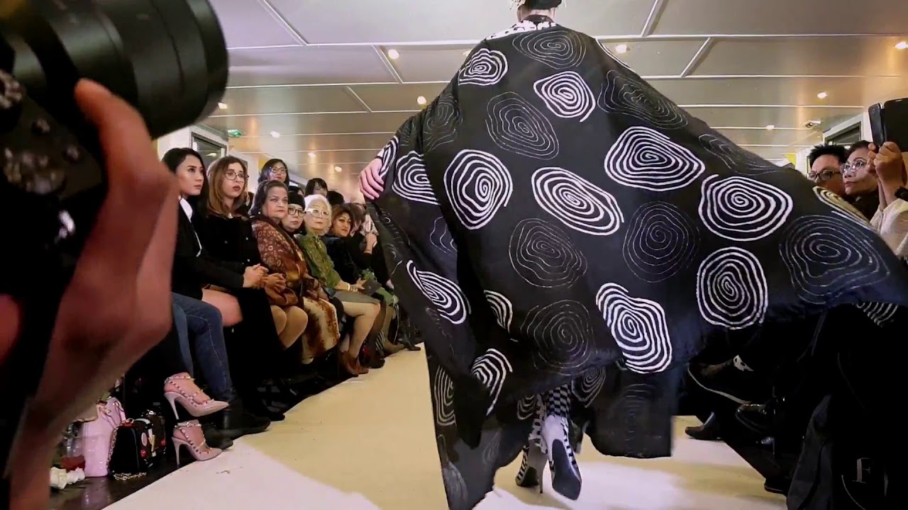 LIA MUSTAFA | La Mode sur La Seine à Paris | IFC Indonesian Fashion ...