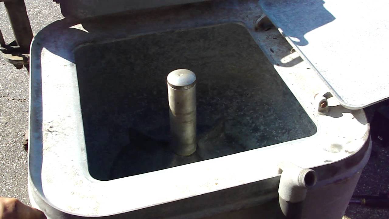 First run of the 1941 Maytag model 92 engine - YouTube