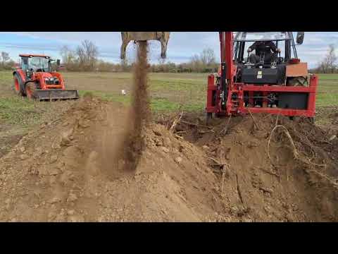 Belarus MTZ 820 Mehanix RK - 6000 digging dirt