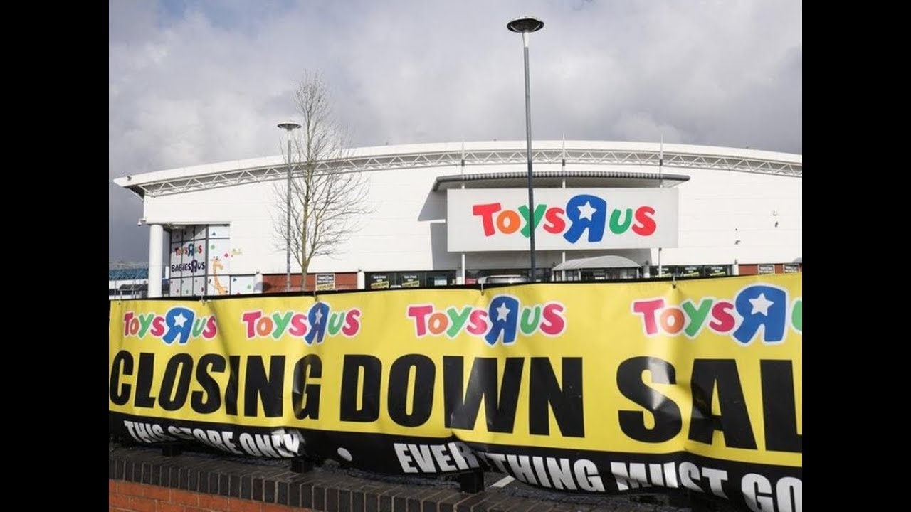 SAYING GOODBYE TO TOYS R US FOREVER! THE SAD END OF AN ERA - YouTube