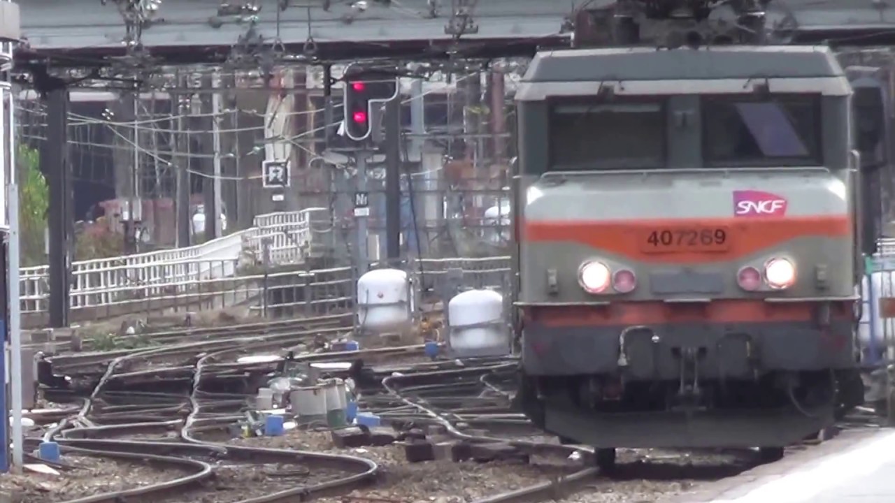 Trains Corail à Paris Austerlitz - YouTube