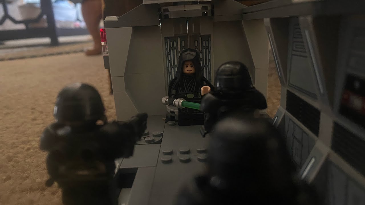 Lego Star Wars mondalorian Luke Skywalker hallway scene recreation ...