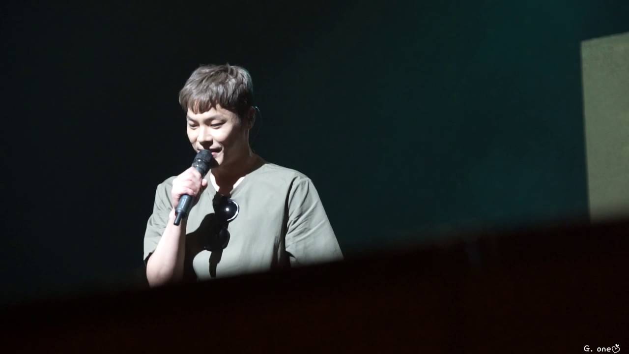 160618 일년에 한번은 with 휘성 in 수원2 _휘성(Wheesung)_ Insomnia 이후 멘트[직캠] - YouTube