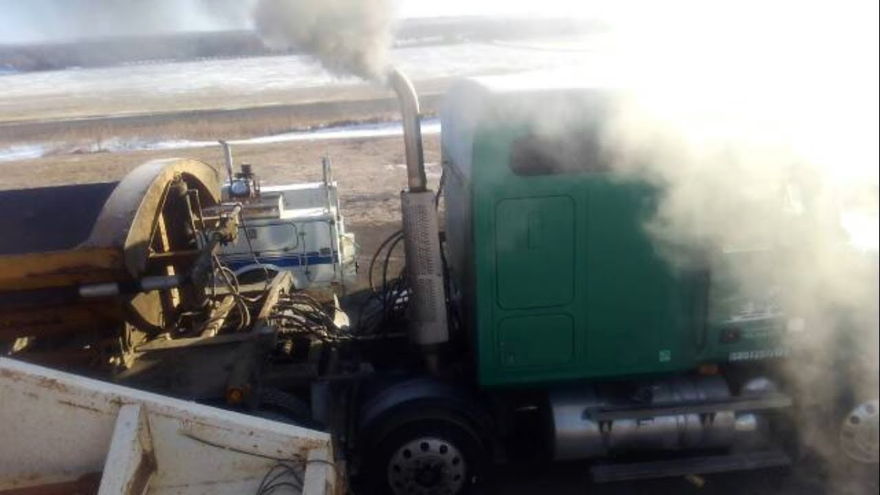 cold start old Mack truck diesel - YouTube