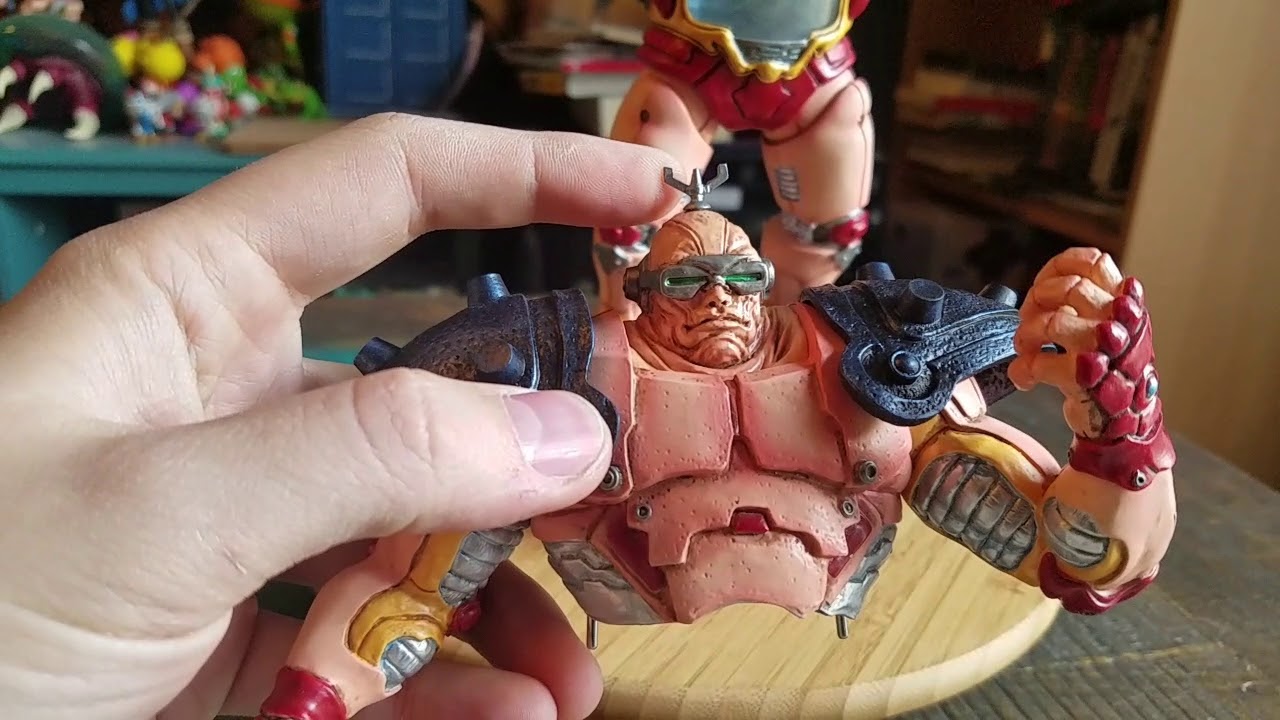 TMNT Krang Good Smile Ninja Turtles Statue Review - YouTube