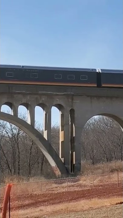 KCS F UNITS HIGHBALL OVER BRIDGE LEADING A LONG OCS TRAIN!! - YouTube