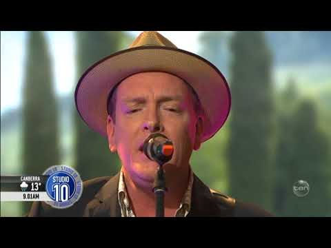Dan Mullins Interview/Performance on Studio 10 - YouTube