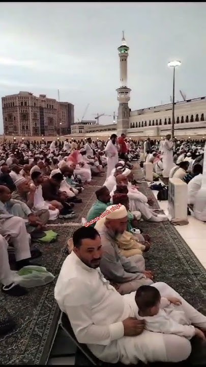 مسجد الحرام کی چھت کا خوبصورت منظر اور مغرب کی اذان سبحان اللہ ️ ️