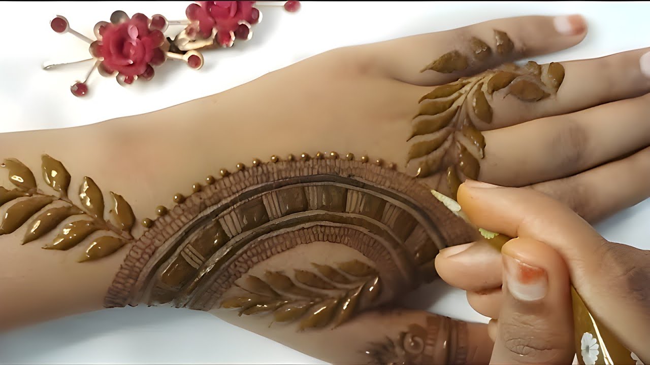 Latest Beautiful Leaf BackHand Mehandi Design 2024 | Step by Step ...