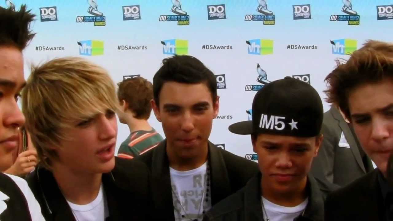 IM5 Boys Are Actually 47 Year Old Vampires - YouTube