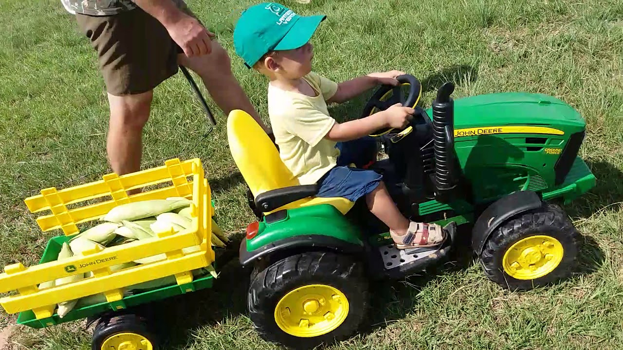 Tractors Peg Perego. Children. John Deere - YouTube