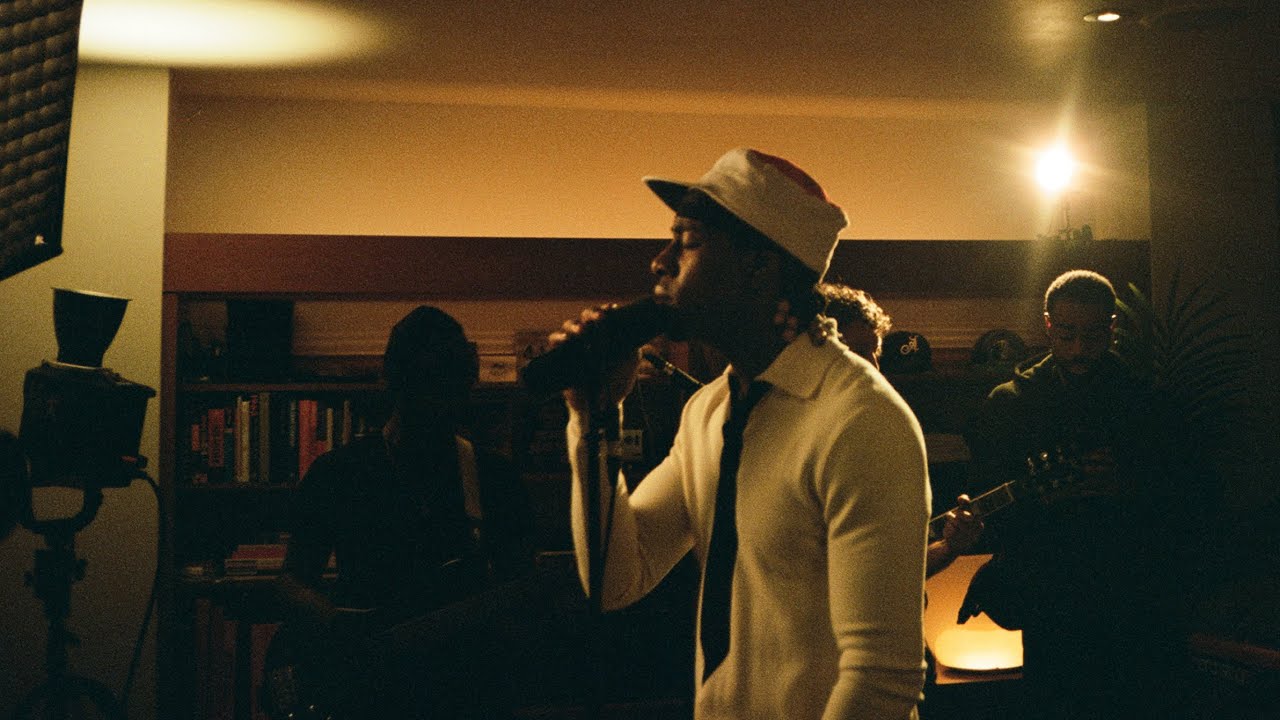 Northern Touch Live | Rhyan Douglas - YouTube