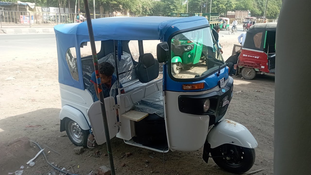 electric auto Bajaj!! electric auto decoration Bajaj!! new battery auto ...