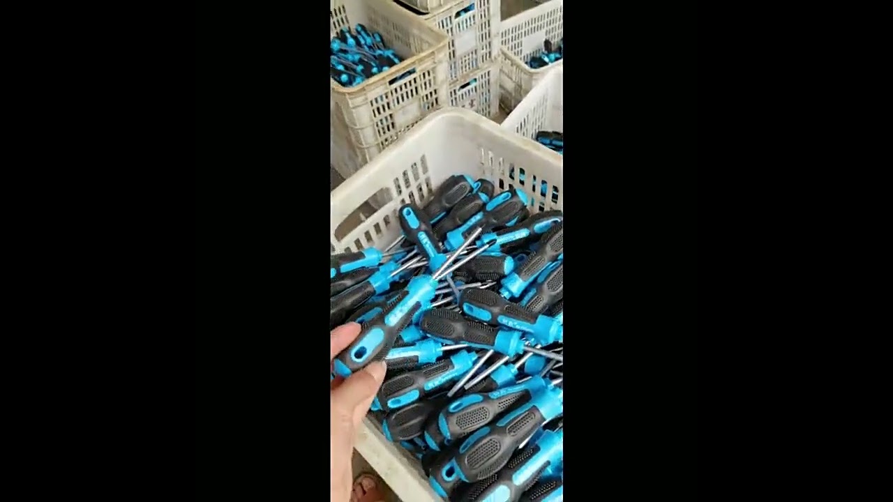 Magnetic screwdriver non-slip one-word manual screwdriver to change the ...