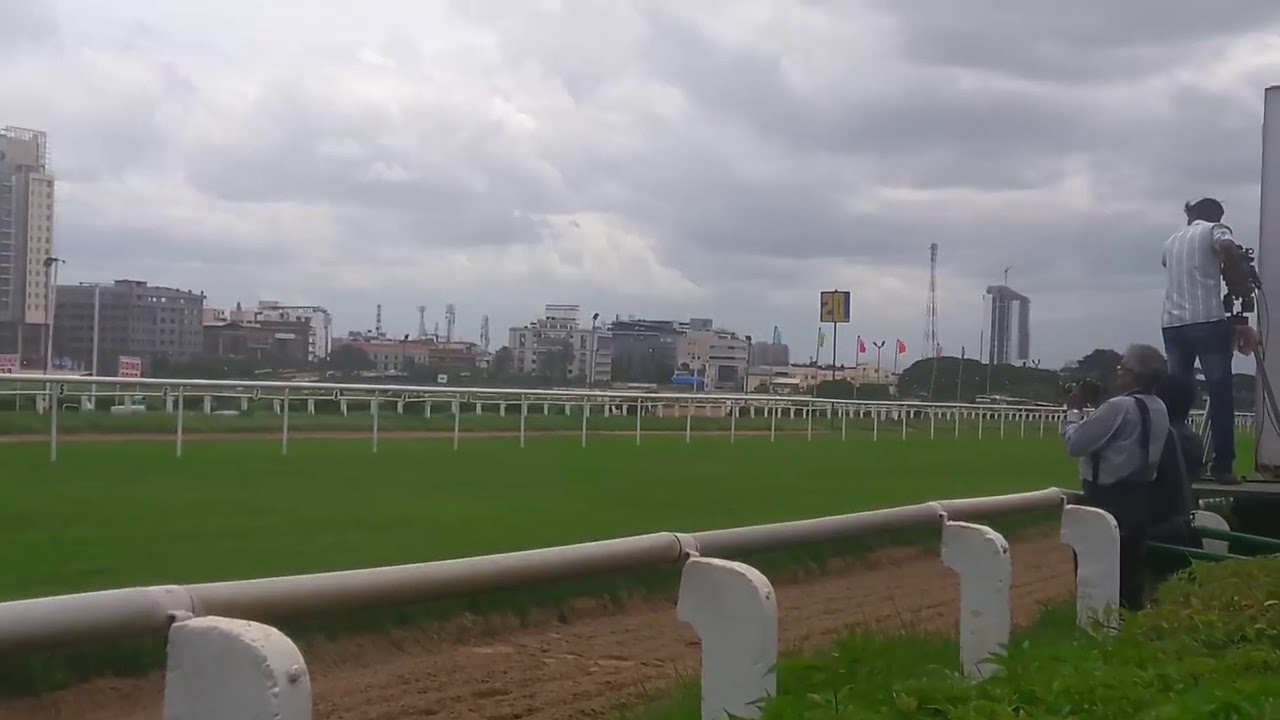 Bangalore teritary turf club race - YouTube