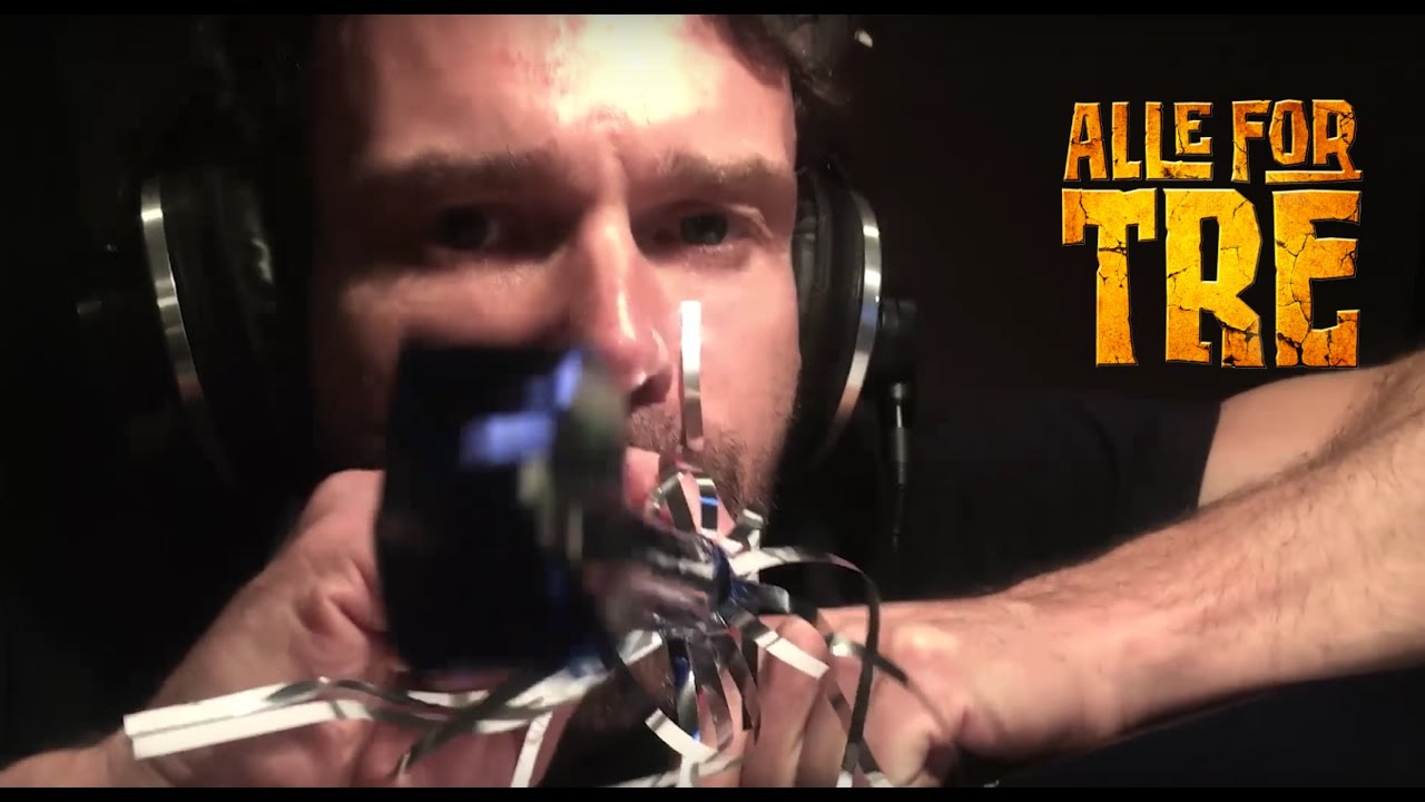 Alle for tre - Glædelig 1. januar fra Mick! - YouTube