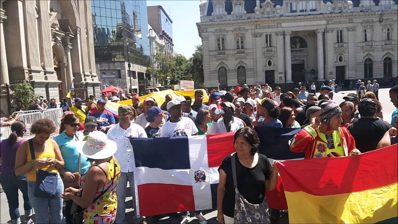 Marcha de Inmigrantes en Santiago de Chile 28 Febrero 2016 - YouTube
