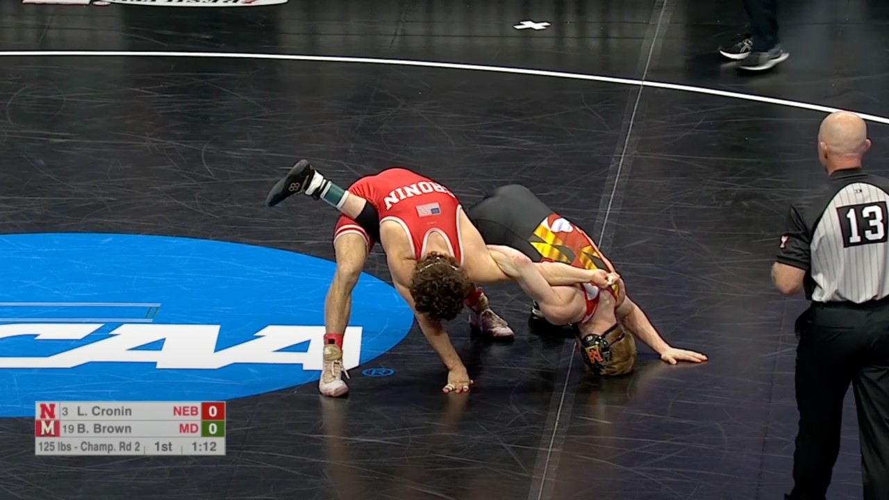 125lbs Liam Cronin (Nebraska) vs Braxton Brown (Maryland) - YouTube
