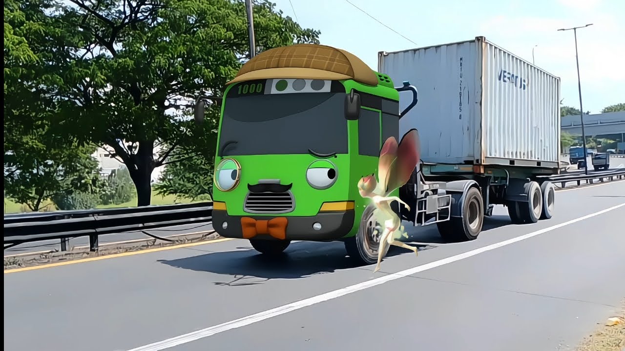 amazing !! Highway container trucks change into funny shapes - YouTube