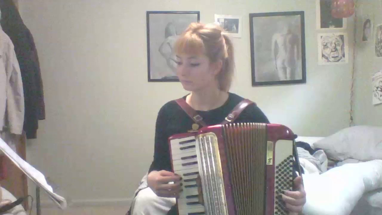beginner accordion practice - YouTube