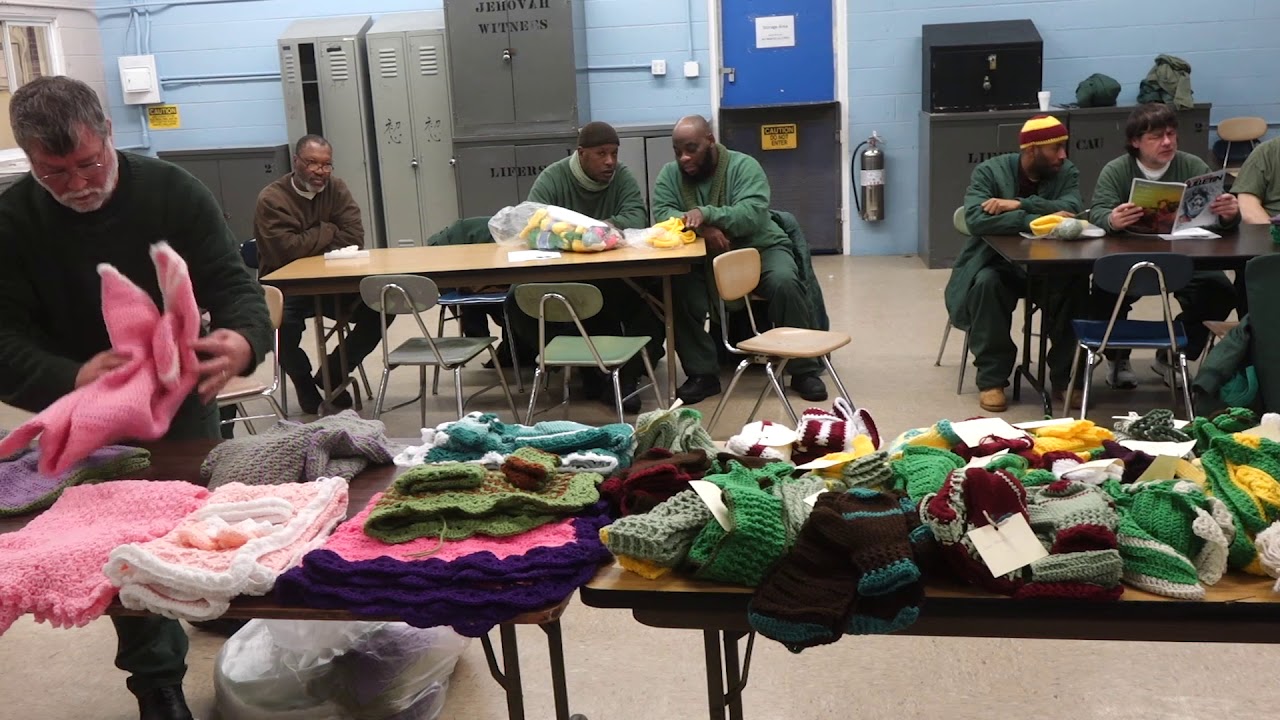 Auburn State Prison's crochet club - YouTube