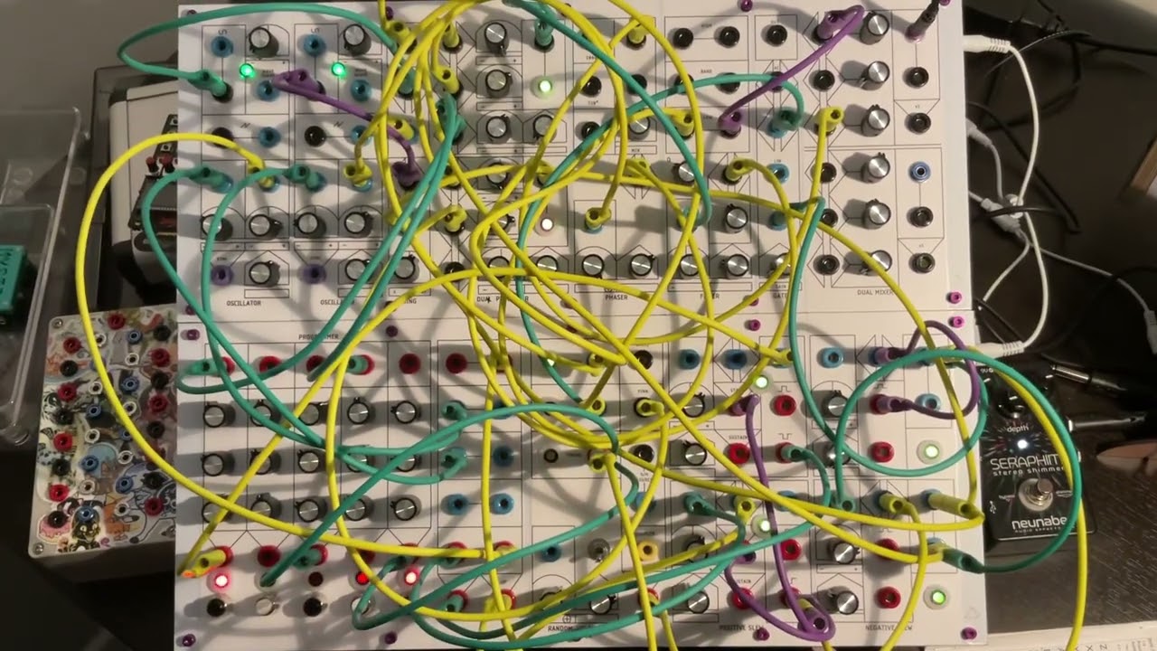 Prism Circuits Serge Paperface. Random Voltage Generator Hold Patch ...