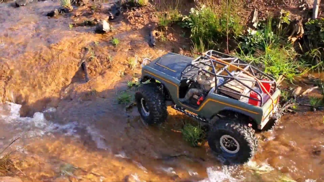 RC custom crawler and trx4 sport - YouTube